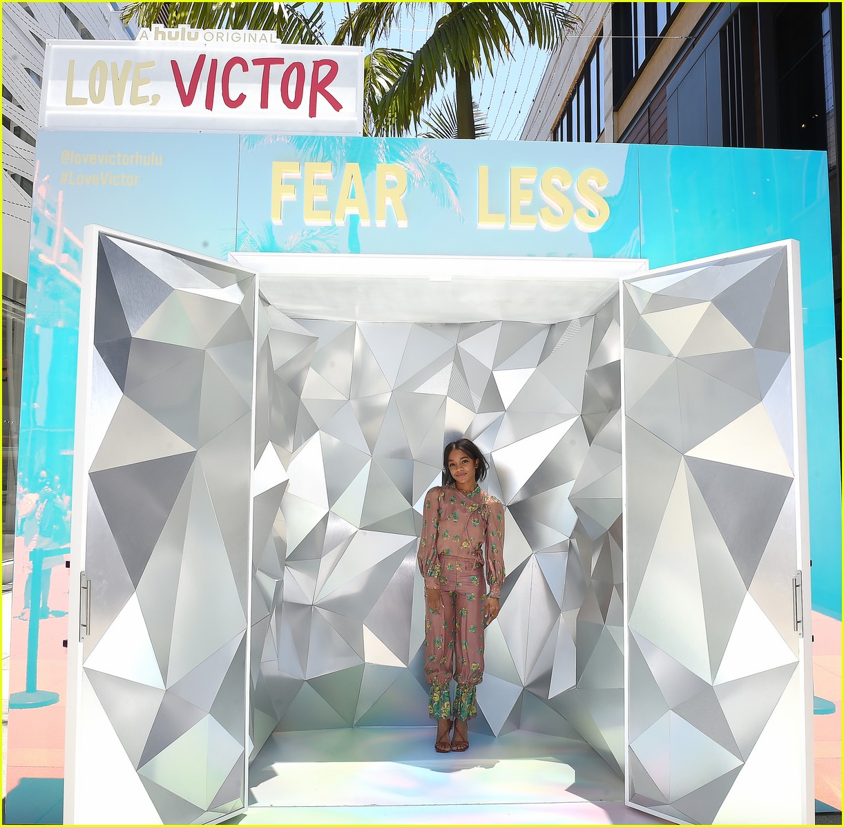 'Love, Victor' Cast Meet Up For Cute Photo Opp On Season 2 Premiere Day ...