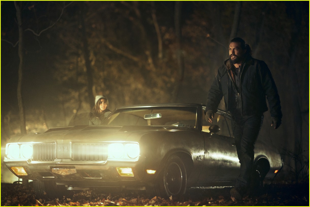 Full Sized Photo of isabela merced jason momoa go on the run in sweet ...