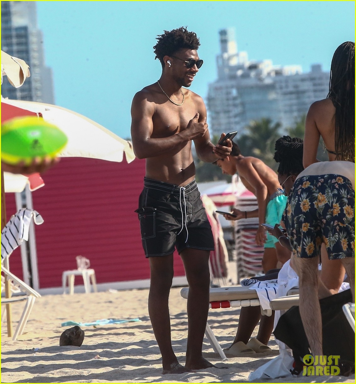 Full Sized Photo Of Alisha Boe Maia Reficco More Hit The Beach On Day