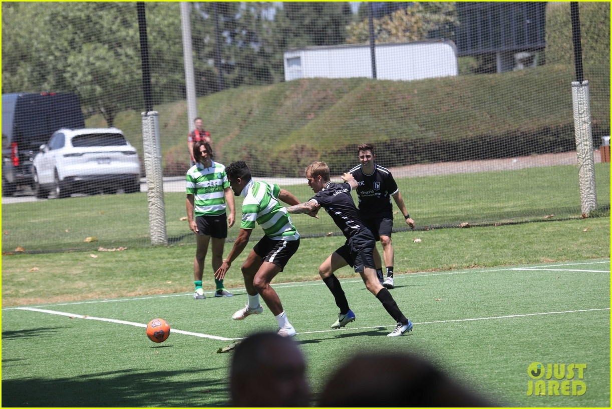 Justin Bieber Plays in His Saturday Soccer League (Photos) | Photo ...