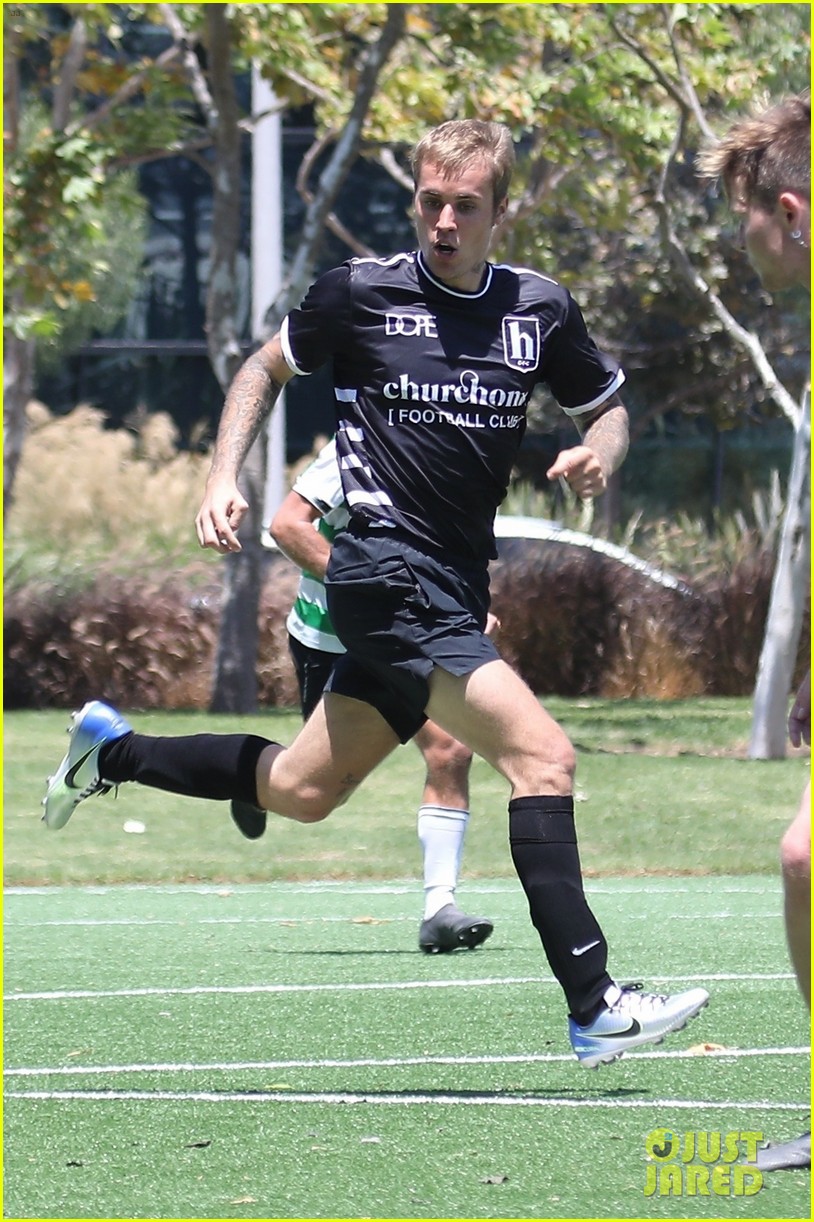 Justin Bieber Plays in His Saturday Soccer League (Photos) | Photo ...