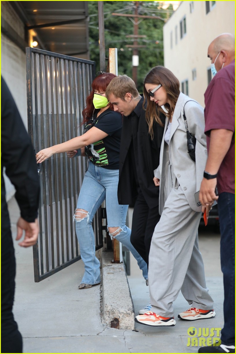 Full Sized Photo of justin bieber hailey bieber go to church service 20 ... Full Sized Photo of justin bieber hailey bieber go to church service 20 ...