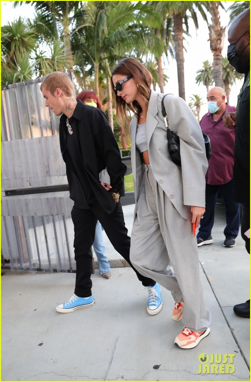 Full Sized Photo of justin bieber hailey bieber go to church service 34 ... Full Sized Photo of justin bieber hailey bieber go to church service 34 ...
