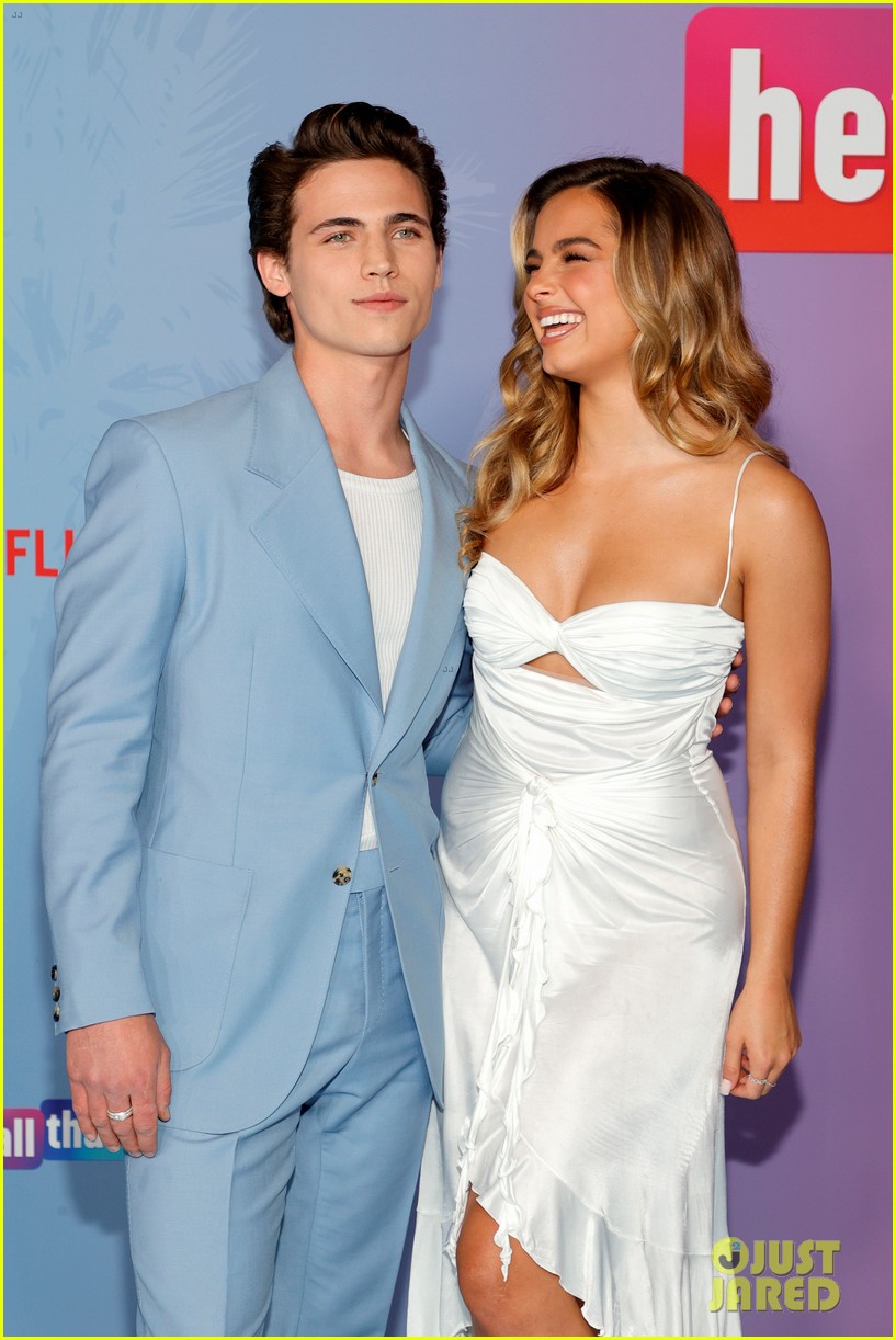 Addison Rae Stuns at 'He's All That' Premiere Alongside Tanner Buchanan ...