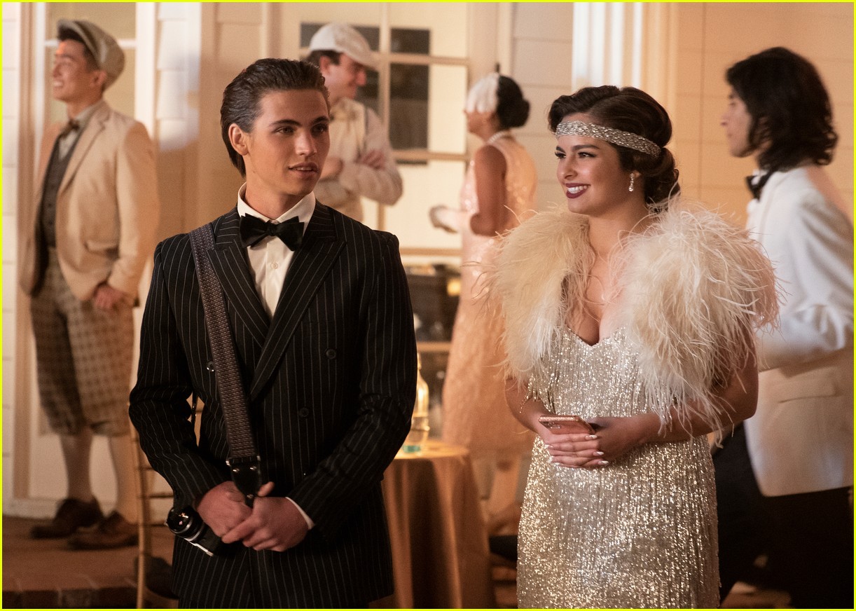 Addison Rae & Tanner Buchanan Star In 'He's All That' Trailer - Watch ...