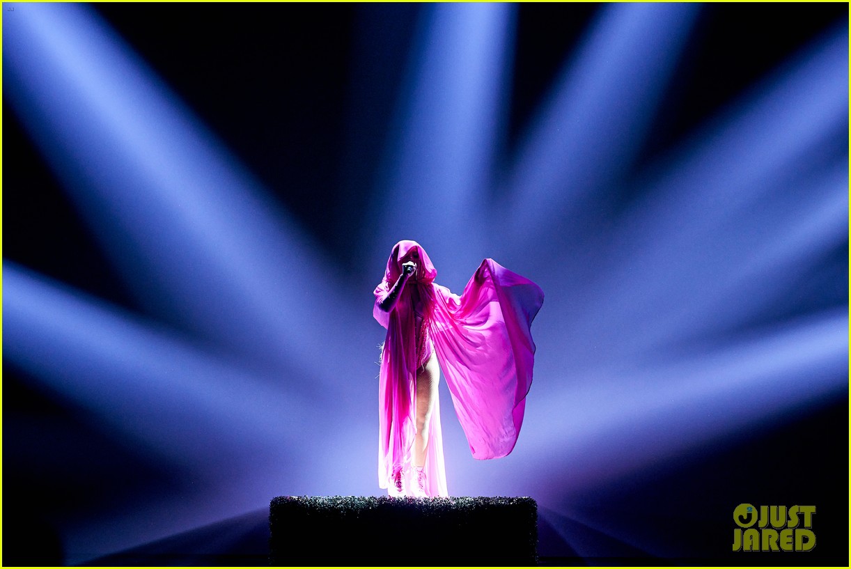 Chloe Bailey Had The Most Energetic Performance at MTV VMAs with 'Have ...