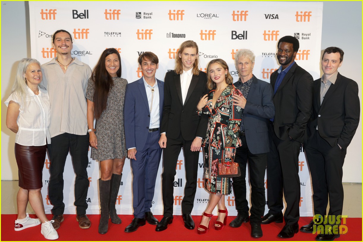 Haley Lu Richardson Joins Owen Teague at 'Montana Story' Premiere in ...