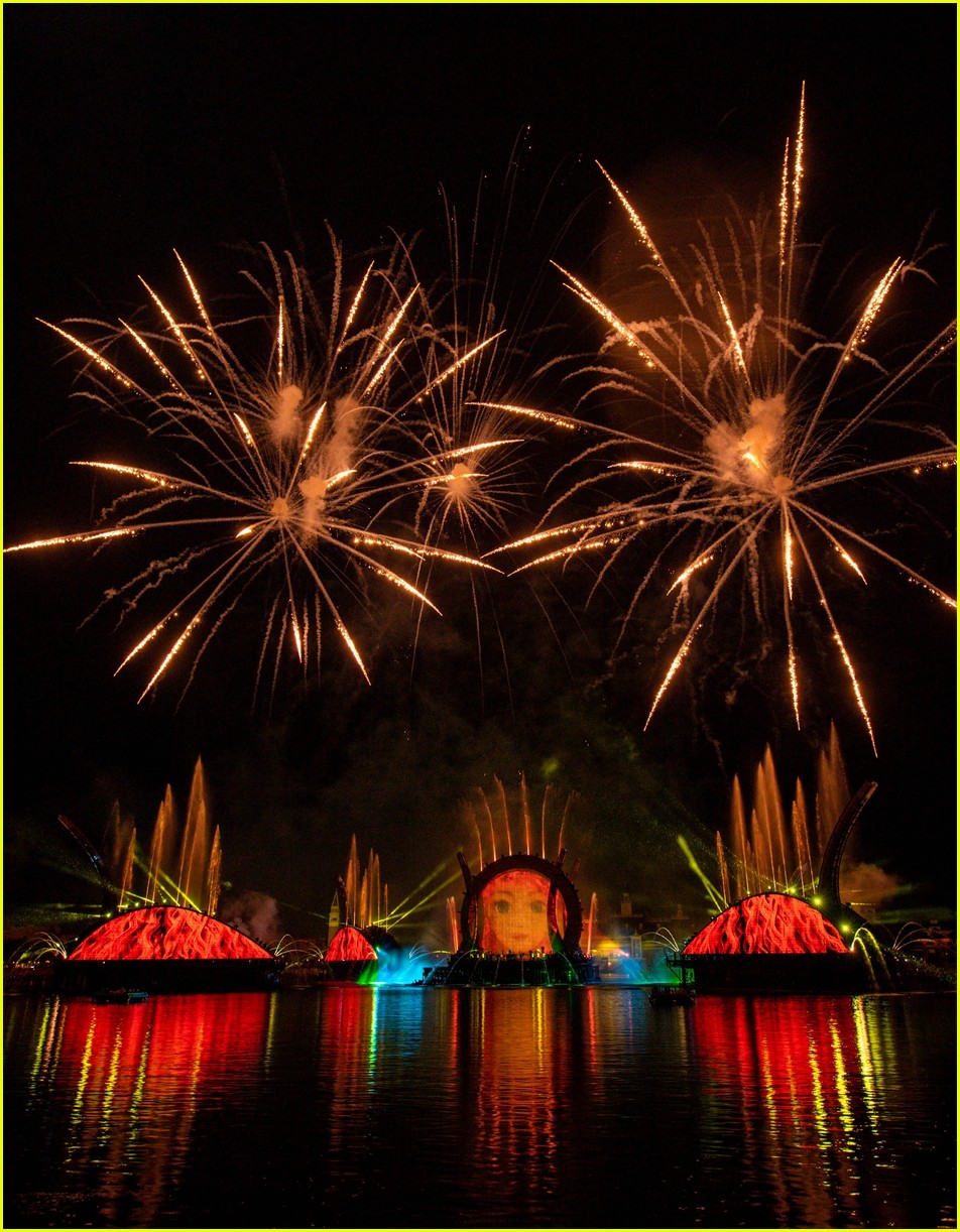Walt Disney World Debuts New 'Harmonious' Show at Epcot - Watch the ...
