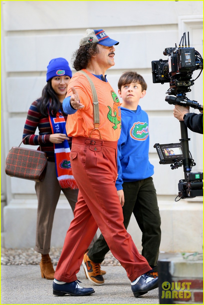 Full Sized Photo of javier bardem gators gear bloody forehead lyle set ...