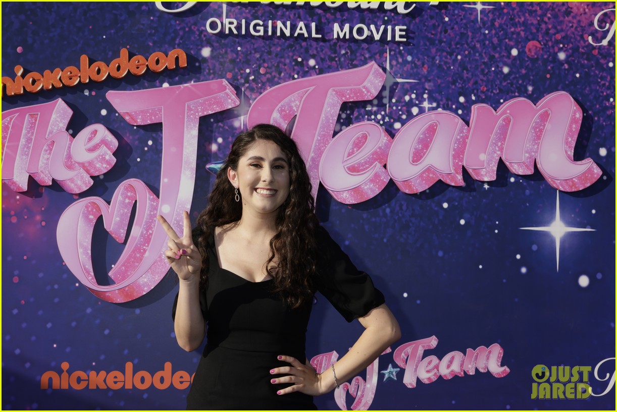 Full Sized Photo of jojo siwa kisses kylie prew j team premiere 07 ...