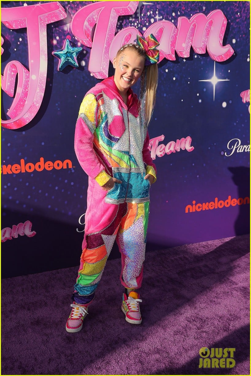 Full Sized Photo of jojo siwa kisses kylie prew j team premiere 25 ...