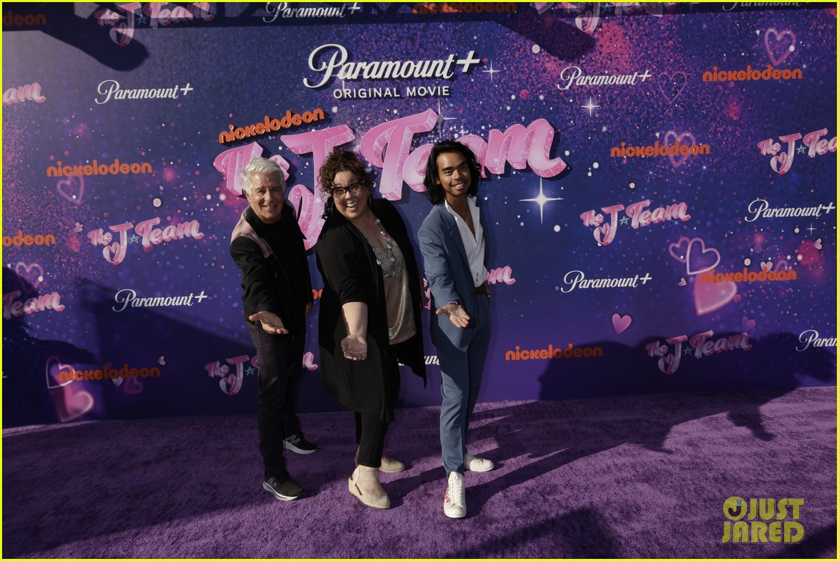 Full Sized Photo of jojo siwa kisses kylie prew j team premiere 57 ...