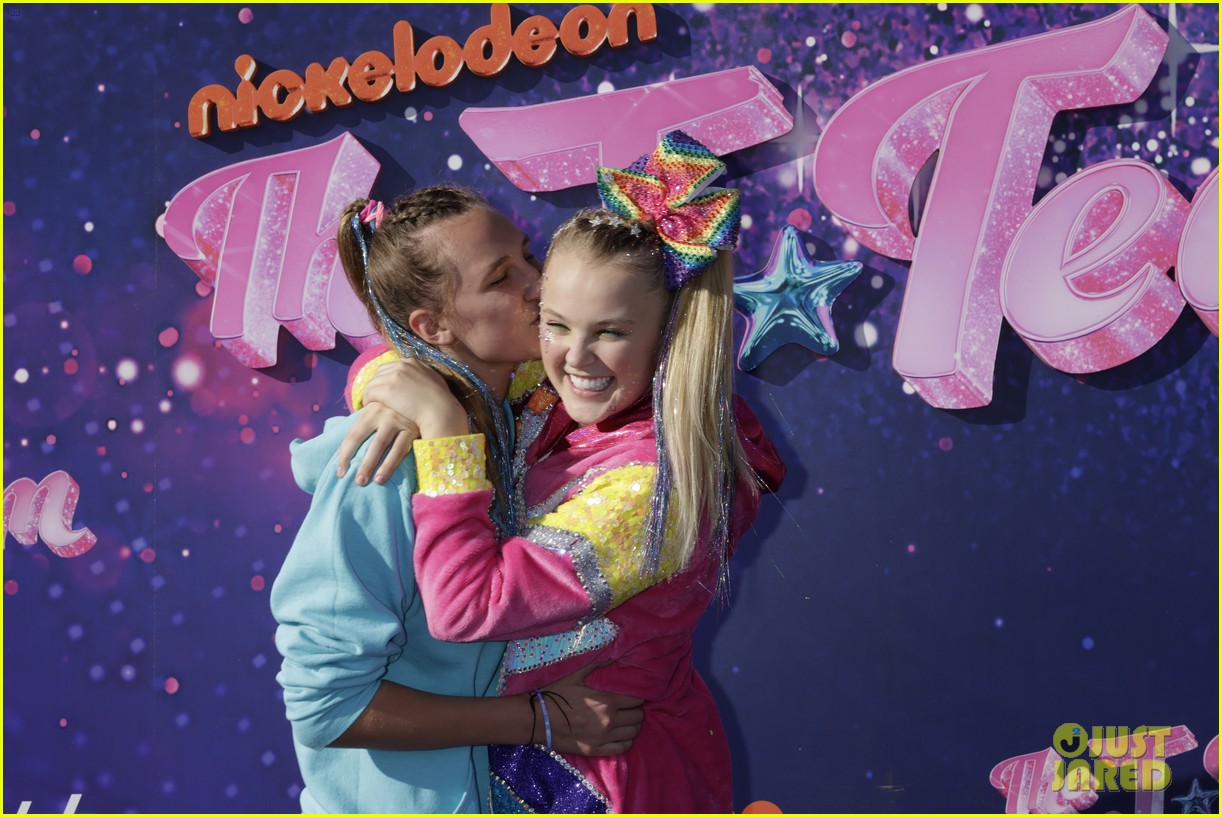 Full Sized Photo of jojo siwa kisses kylie prew j team premiere 63 ...