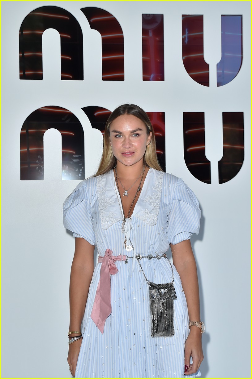 Maddie Ziegler, Halle Bailey & Rowan Blanchard Strike a Pose at Miu Miu ...