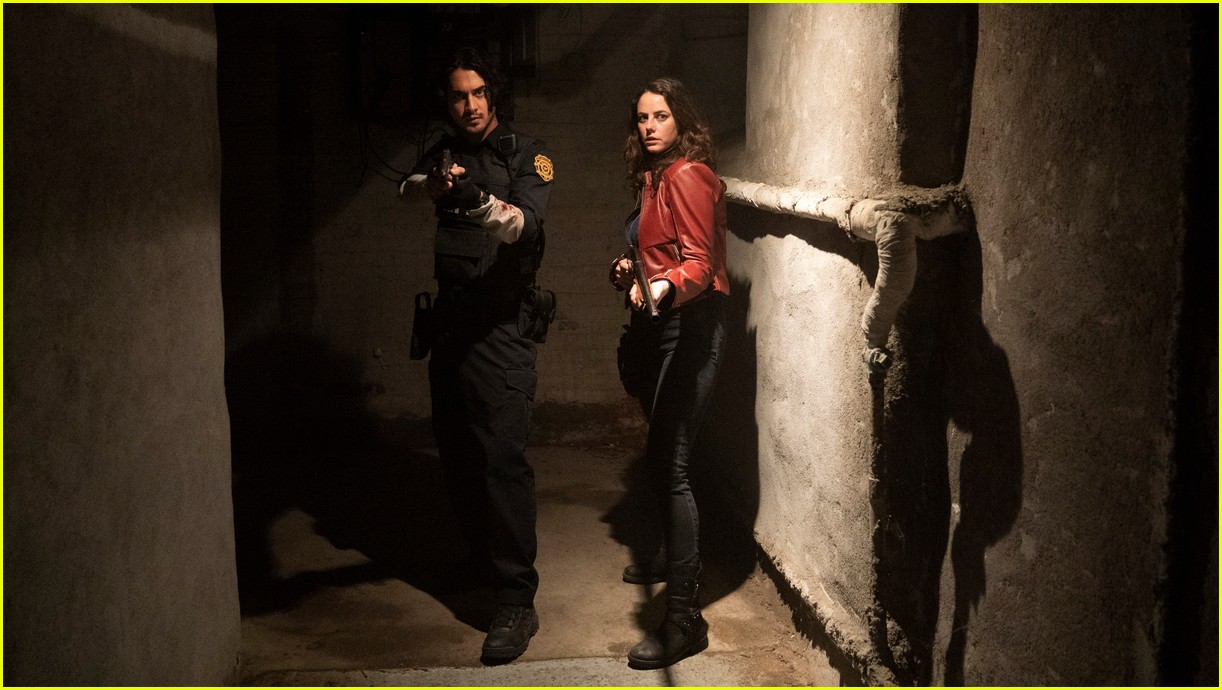 Full Sized Photo Of Kaya Scodelario Robbie Amell More Star In Resident Evil Welcome To Raccoon
