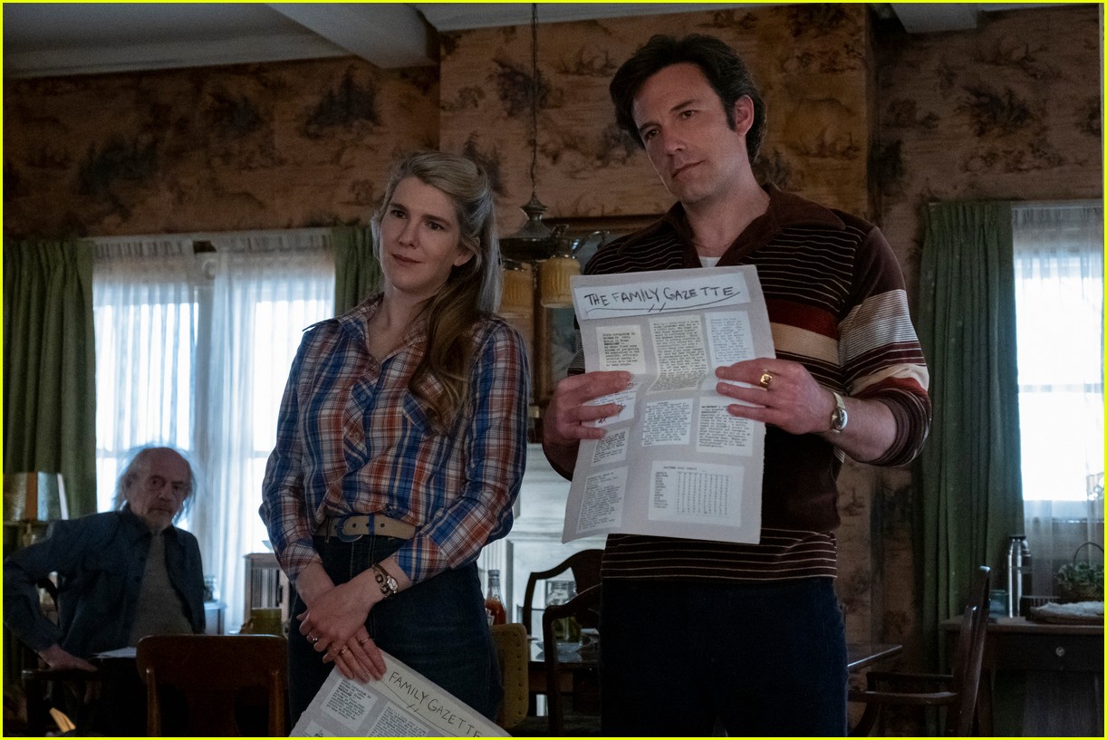 Daniel Ranieri & Tye Sheridan Star as JR Moehringer In 'The Tender Bar ...