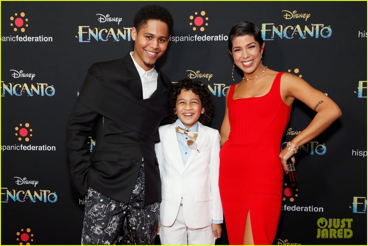 Rhenzy Feliz, Ravi Cabot-Conyers & Jessica Darrow Bring 'Encanto' To ...