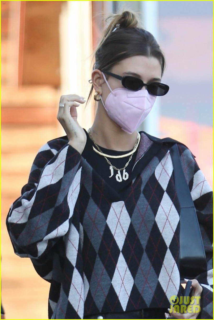 Hailey Bieber Wears a Necklace with Husband Justin Bieber's Initials On ...