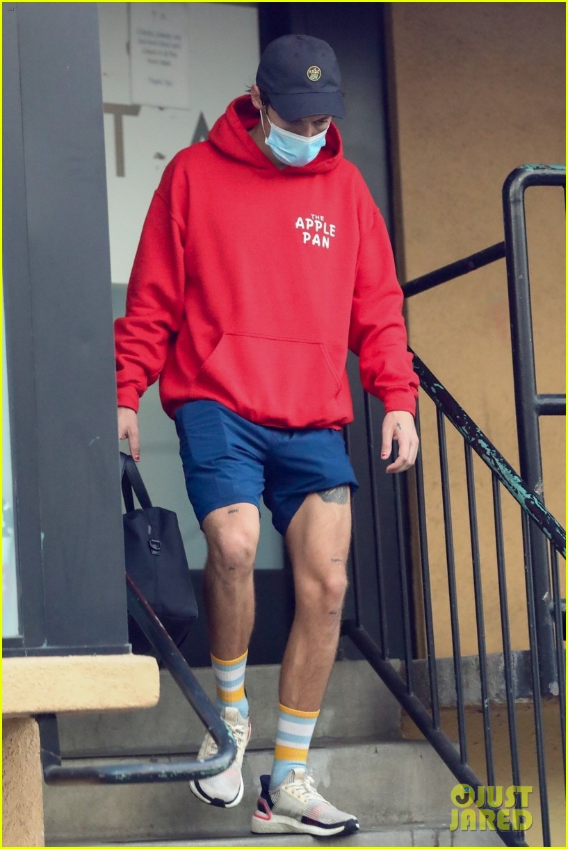 Harry Styles Gets in a Workout During a Break From His Tour (Photos ...