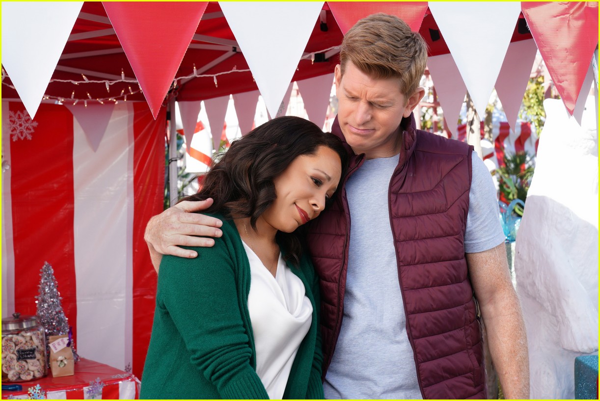 Tess Romero & 'Diary of a Future President' Cast React to Show's ...