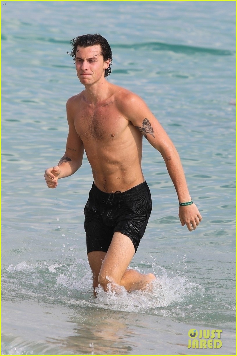 Full Sized Photo of shawn mendes meditates at the beach 10 | Shawn ...