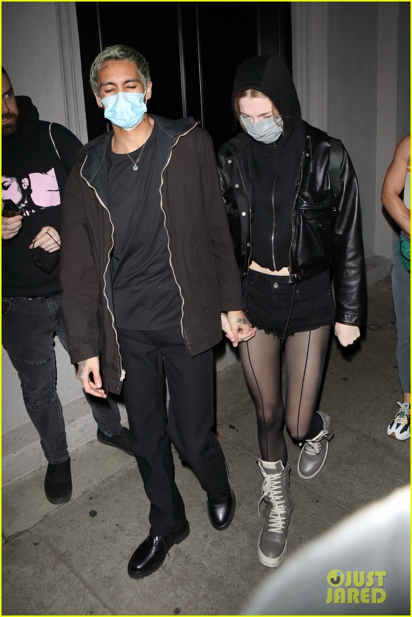 Hunter Schafer Spotted on Another Dinner Date with 'Euphoria' Co-Star ...