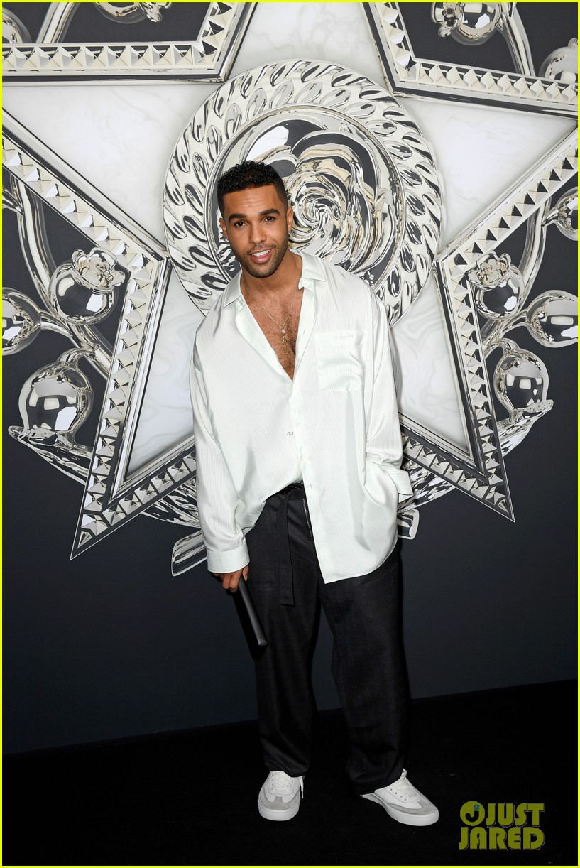 Thomas Doherty Sports a Different Look at Dior Homme Fashion Show ...