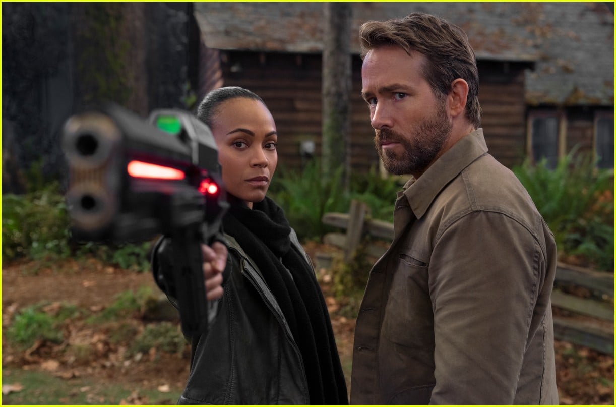 Walker Scobell & Ryan Reynolds Star In 'The Adam Project' First Look ...