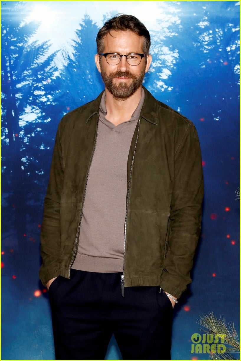 Walker Scobell & Ryan Reynolds Time Travel In 'The Adam Project' Teaser ...