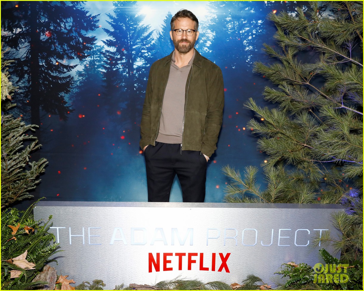 Walker Scobell & Ryan Reynolds Time Travel In 'The Adam Project' Teaser ...