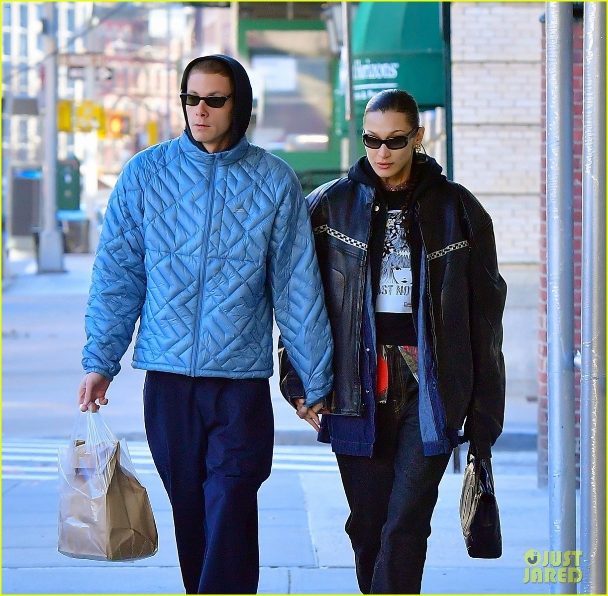 Bella Hadid Holds Hands with Beau Marc Kalman in NYC | Photo 1339166 ...