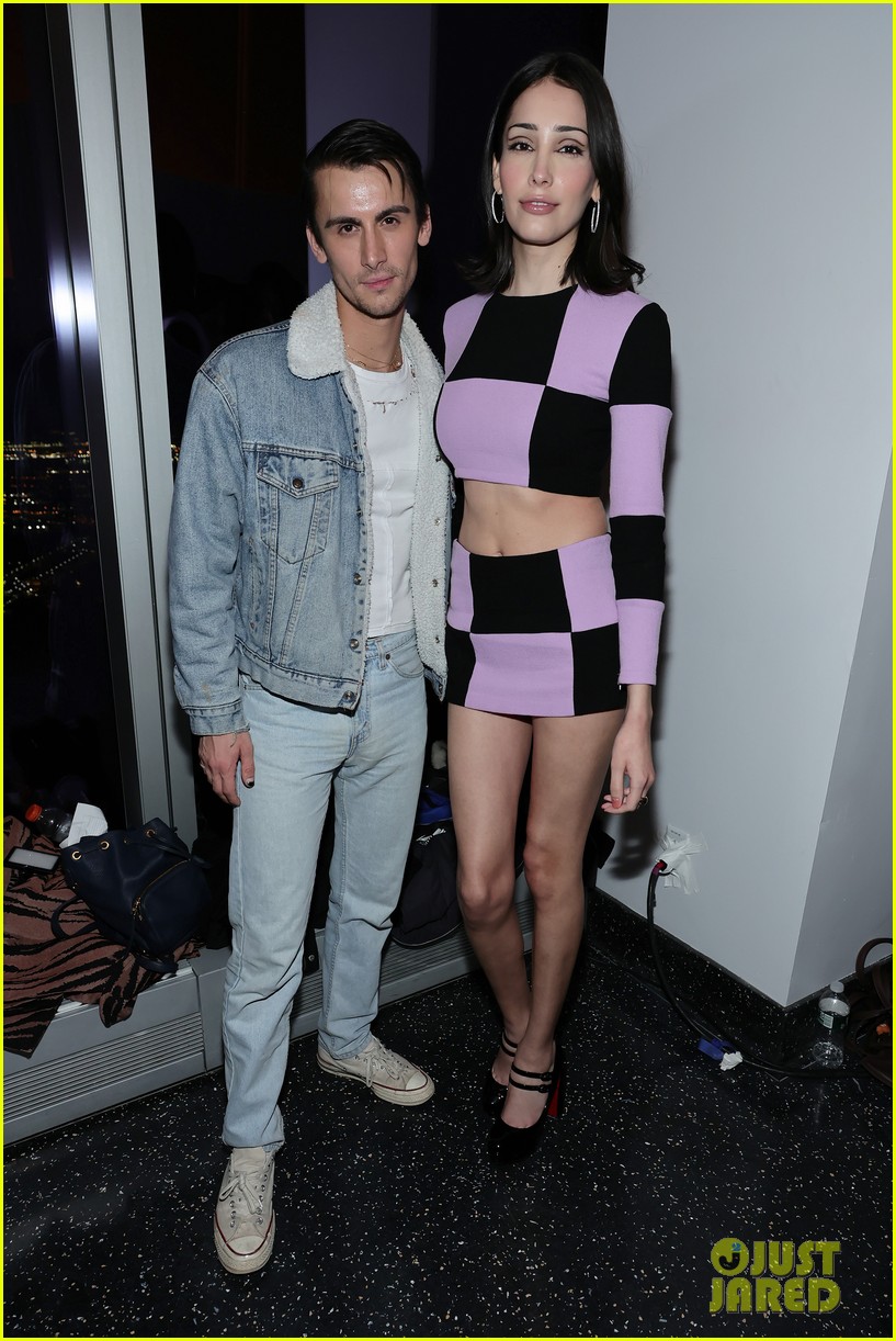 Full Sized Photo of zion moreno alexa swinton more sit front row at ...