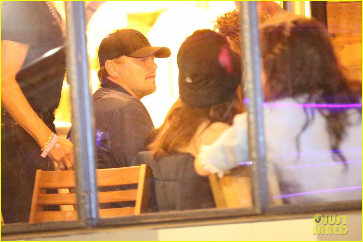 Full Sized Photo of leonardo dicaprio tobey maguire dinner with austin ...