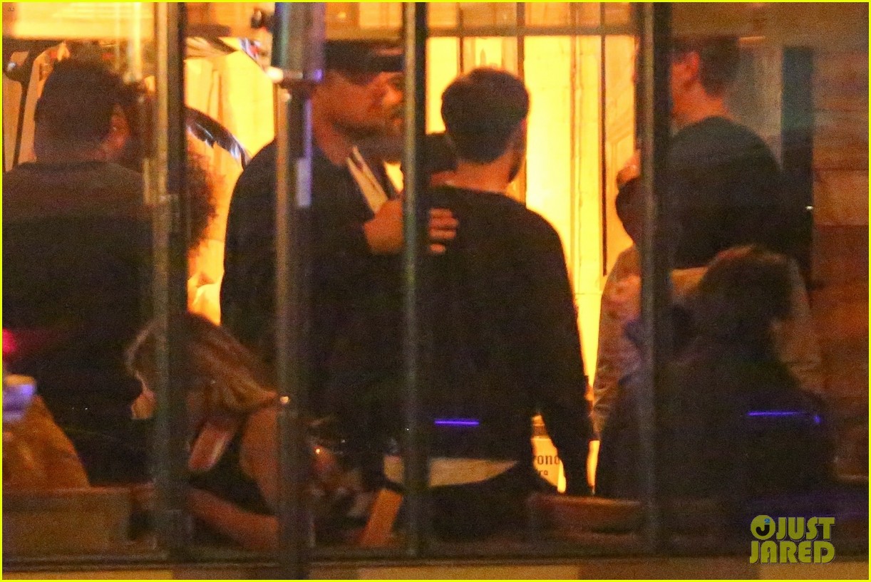 Full Sized Photo of leonardo dicaprio tobey maguire dinner with austin ...