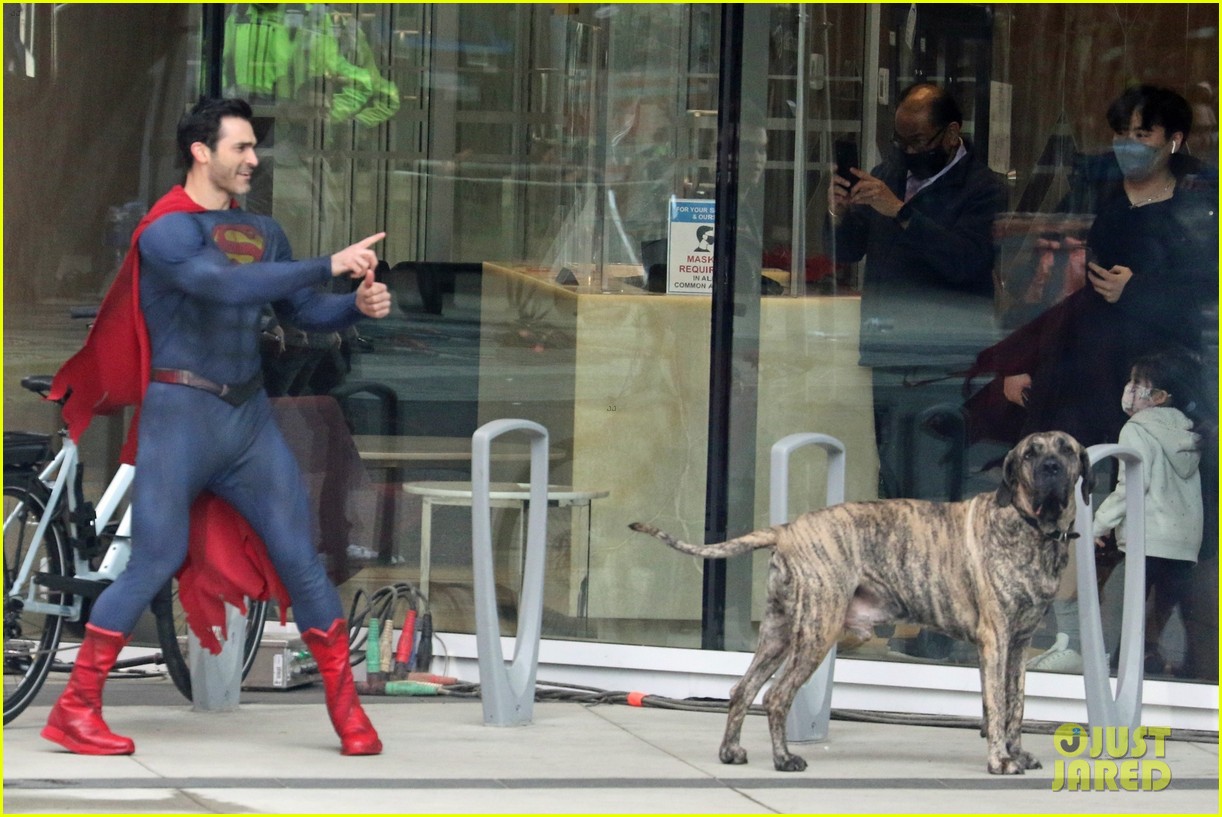 Tyler Hoechlin & Jordan Elsass Film 'Superman & Lois' After 'Teen Wolf ...