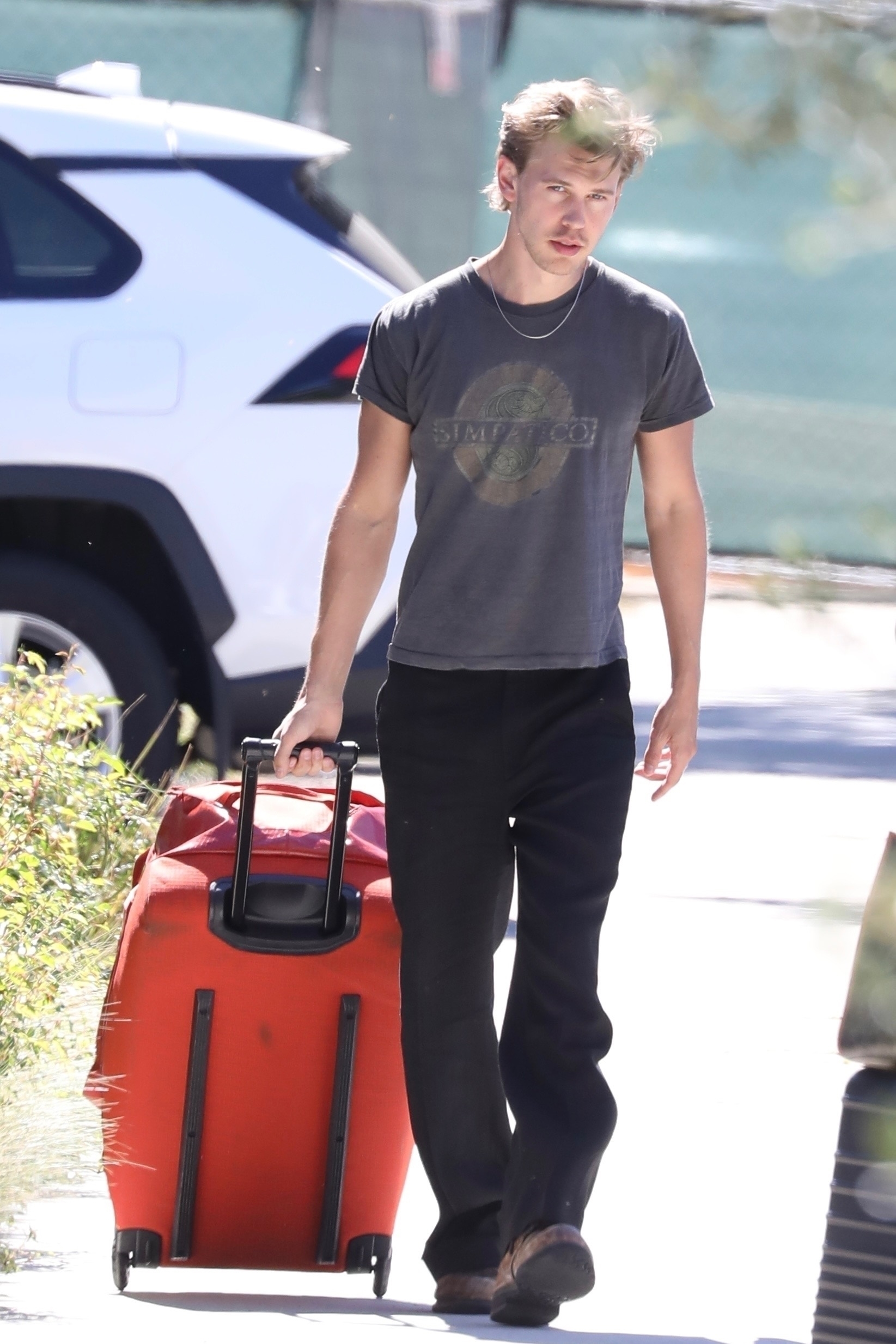 Kaia Gerber & Boyfriend Austin Butler Head Out for a Trip Together ...