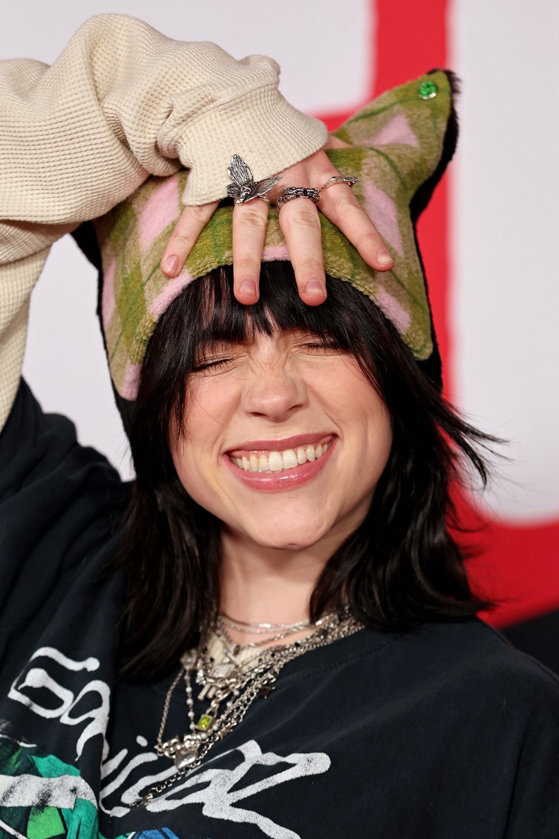 Billie Eilish Checks Out The 'Turning Red' Premiere in LA! | Photo ... Billie Eilish Checks Out The 'Turning Red' Premiere in LA! | Photo ...