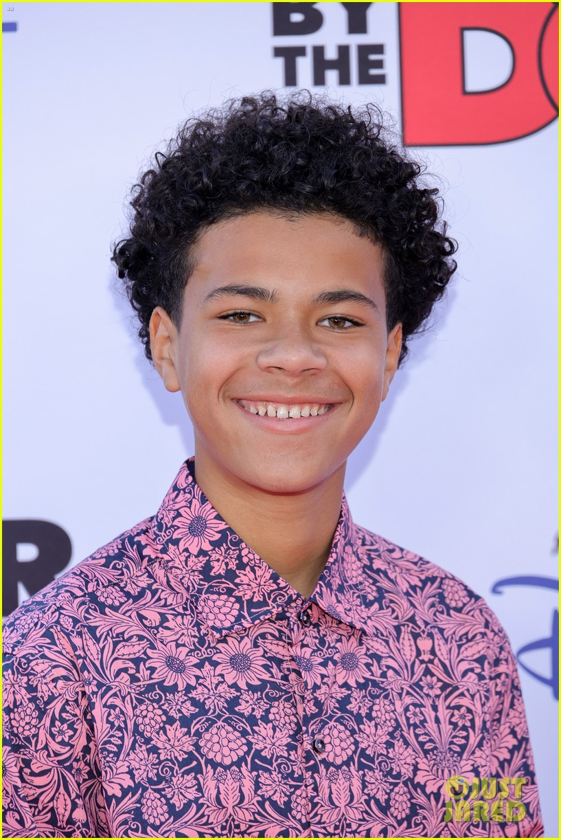 Mykal-Michelle Harris Brings Baker's Dogs To 'Cheaper By The Dozen ...