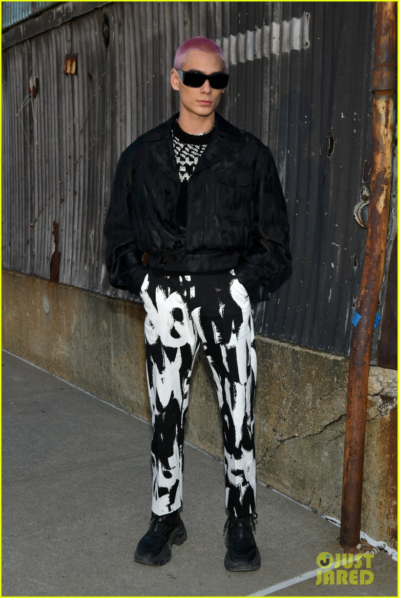 Full Sized Photo of evan mock avani gregg anthony reeves attend ...