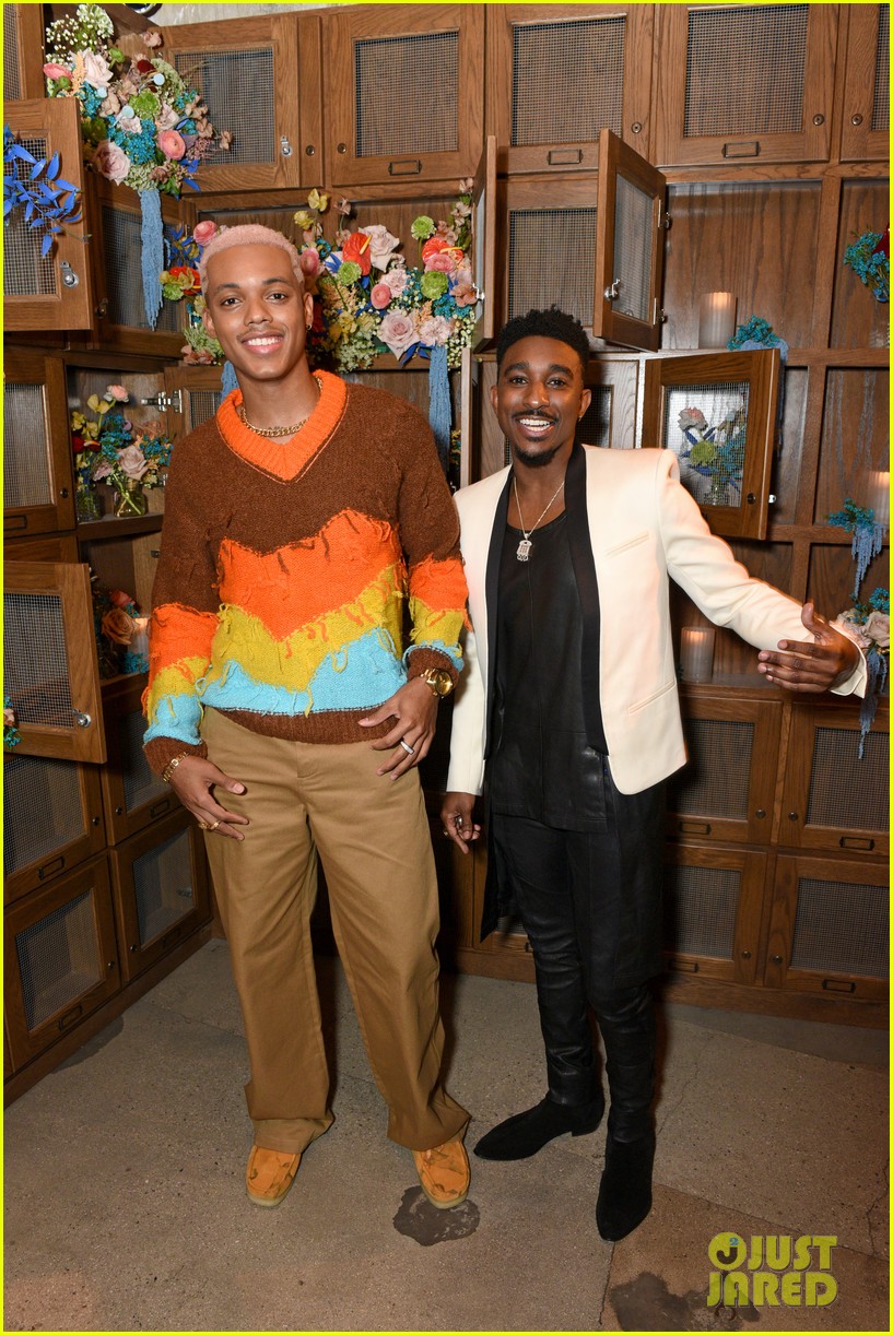 Sierra Capri & Jason Genao Reunite at 'Teen Vogue' Party with Sydney ...