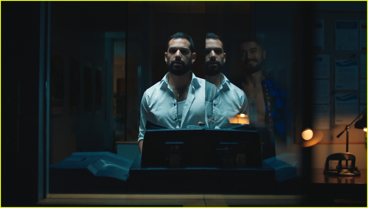 Fin Argus Featured In First Look Photos For New Peacock Series 'Queer ...