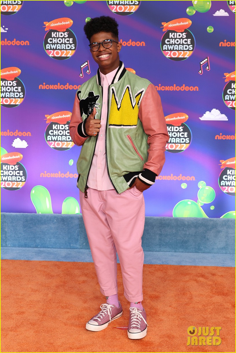 Side Hustle's Jules LeBlanc & Jayden Bartels Join Their Cast at Kids ...