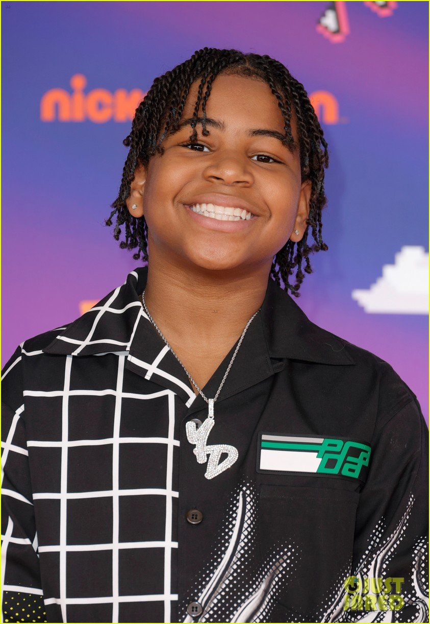 Full Sized Photo of that girl lay lay young dylan kids choice awards ...