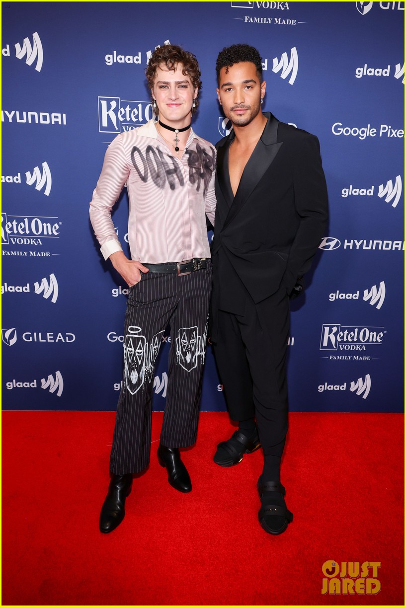 Musical Stars Dove Cameron, Ariana DeBose, Joe Serafini & Frankie ...