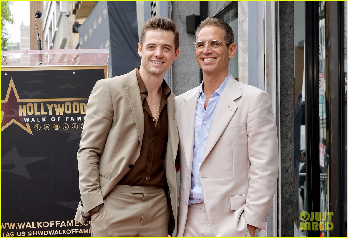 Grant Gustin Helps Honor 'The Flash' Creator & Producer Greg Berlanti ...