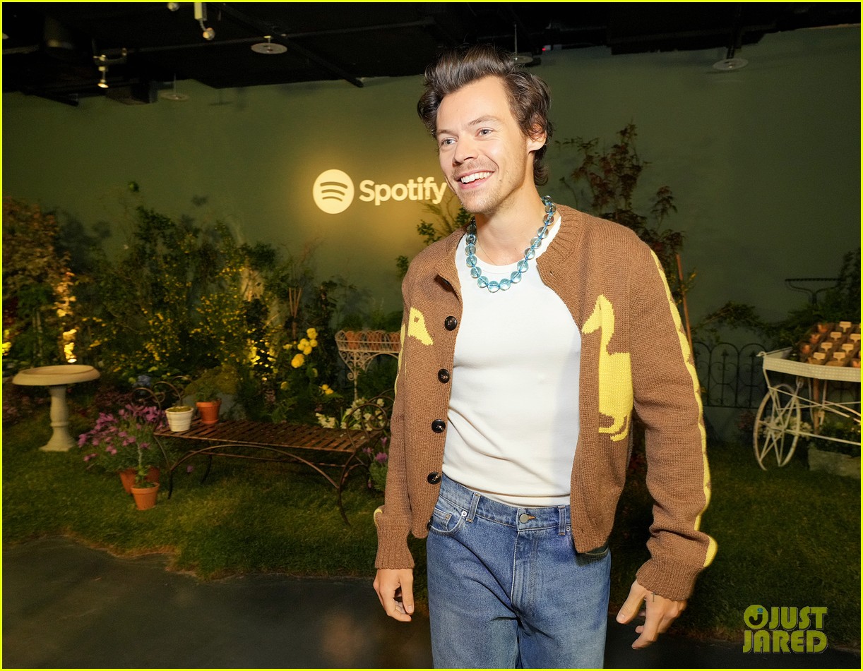 Harry Styles Makes Surprise Appearance at Spotify Event Ahead of Album ...