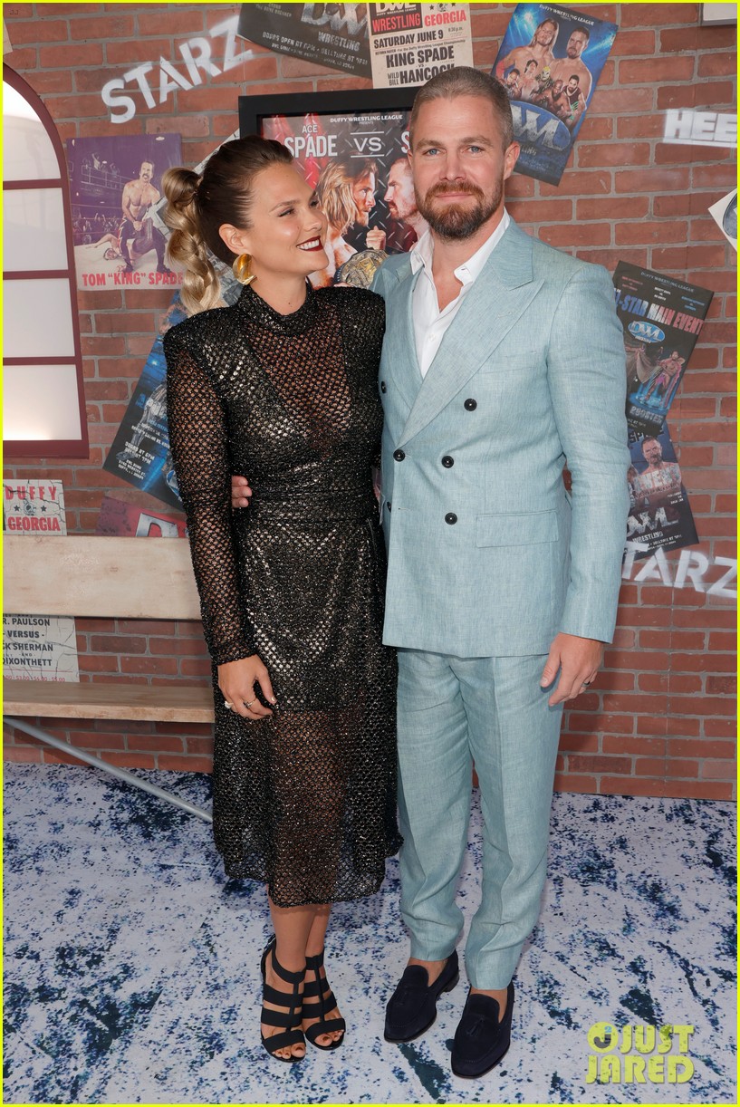 Stephen Amell Is a Dad Again - Reportedly Welcomes Second Child ...