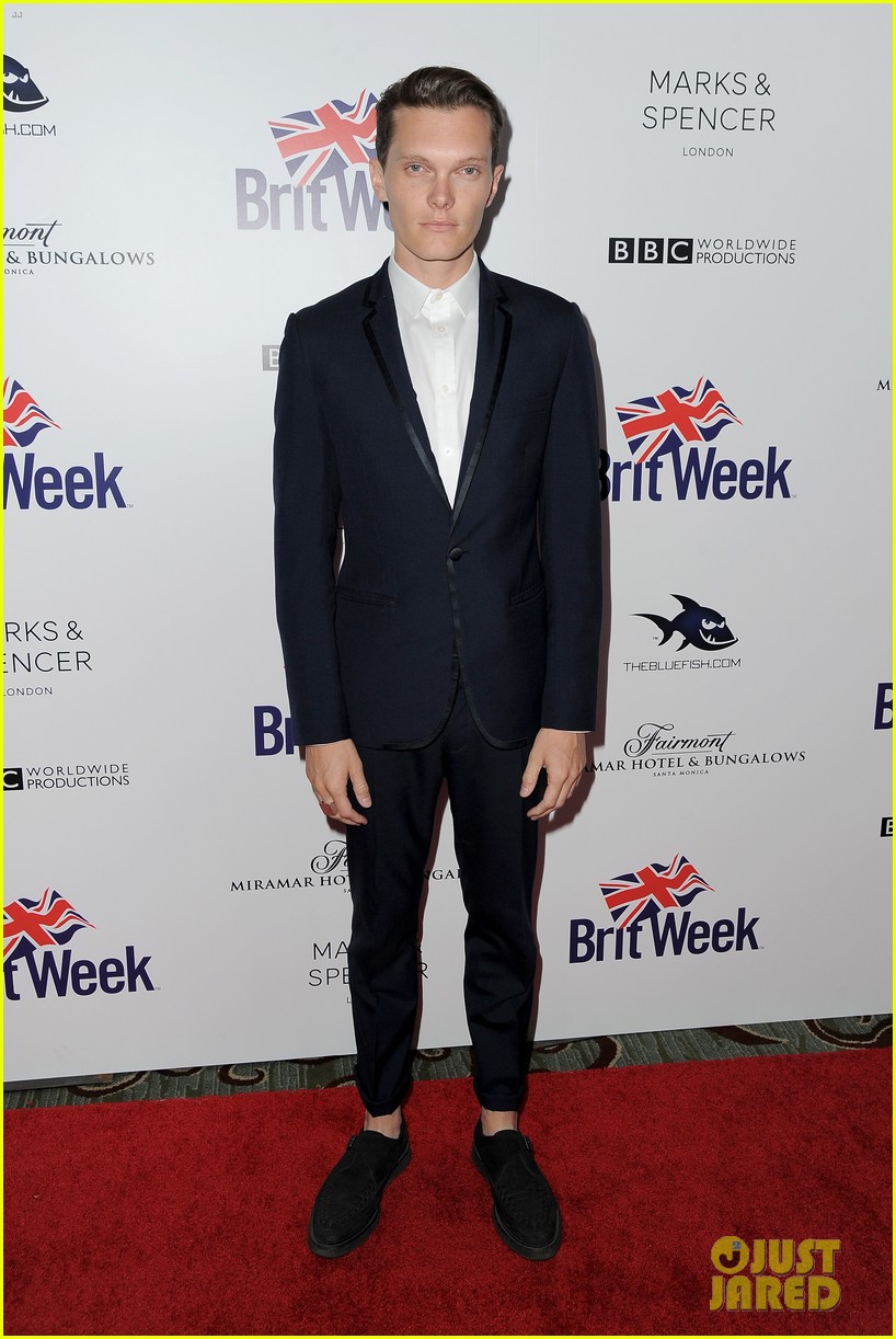 Luke Baines Comes Out in Inspiring Message, Says He's Loved Both a ...