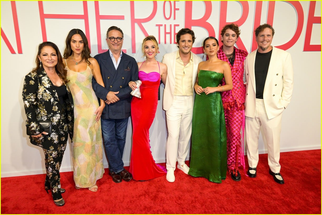 Full Sized Photo of father of the bride premiere 03 | Isabela Merced Is ...