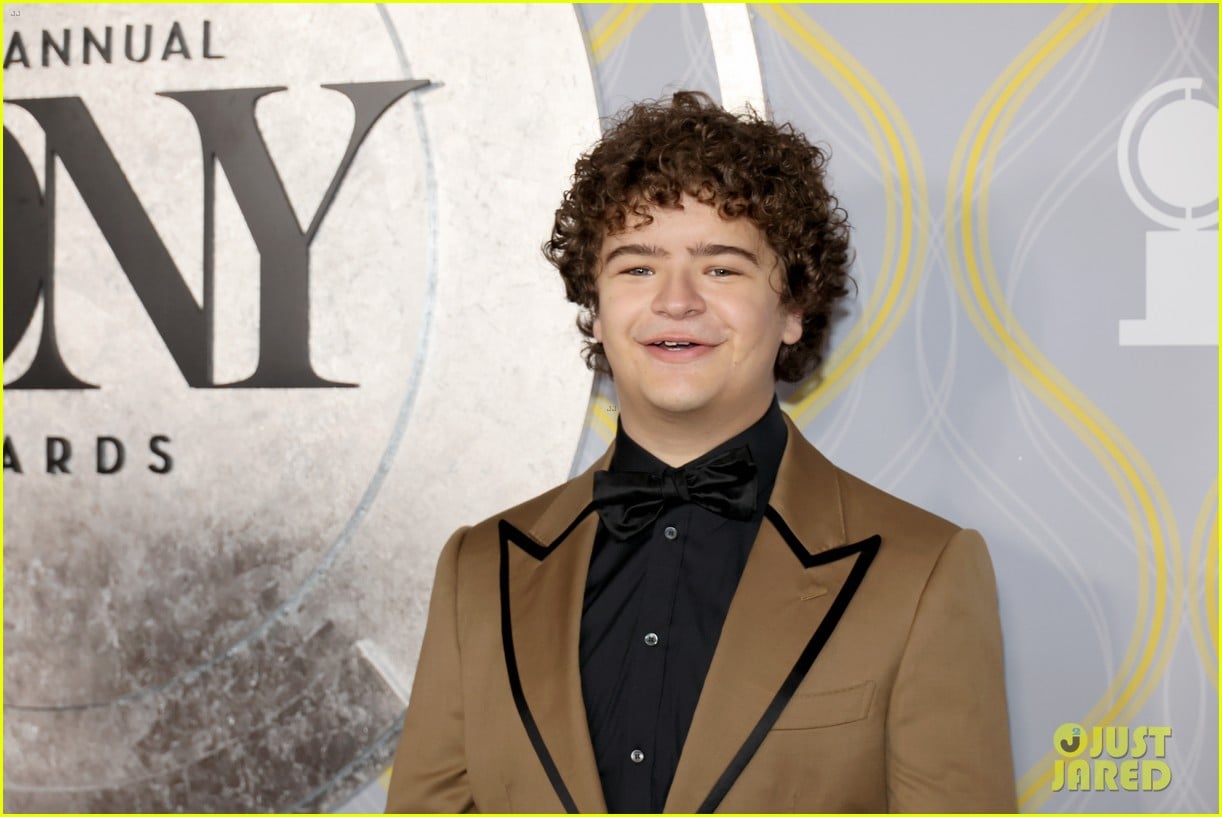 Gaten Matarazzo Brings Girlfriend Elizabeth Yu to Tony Awards 2022 ...